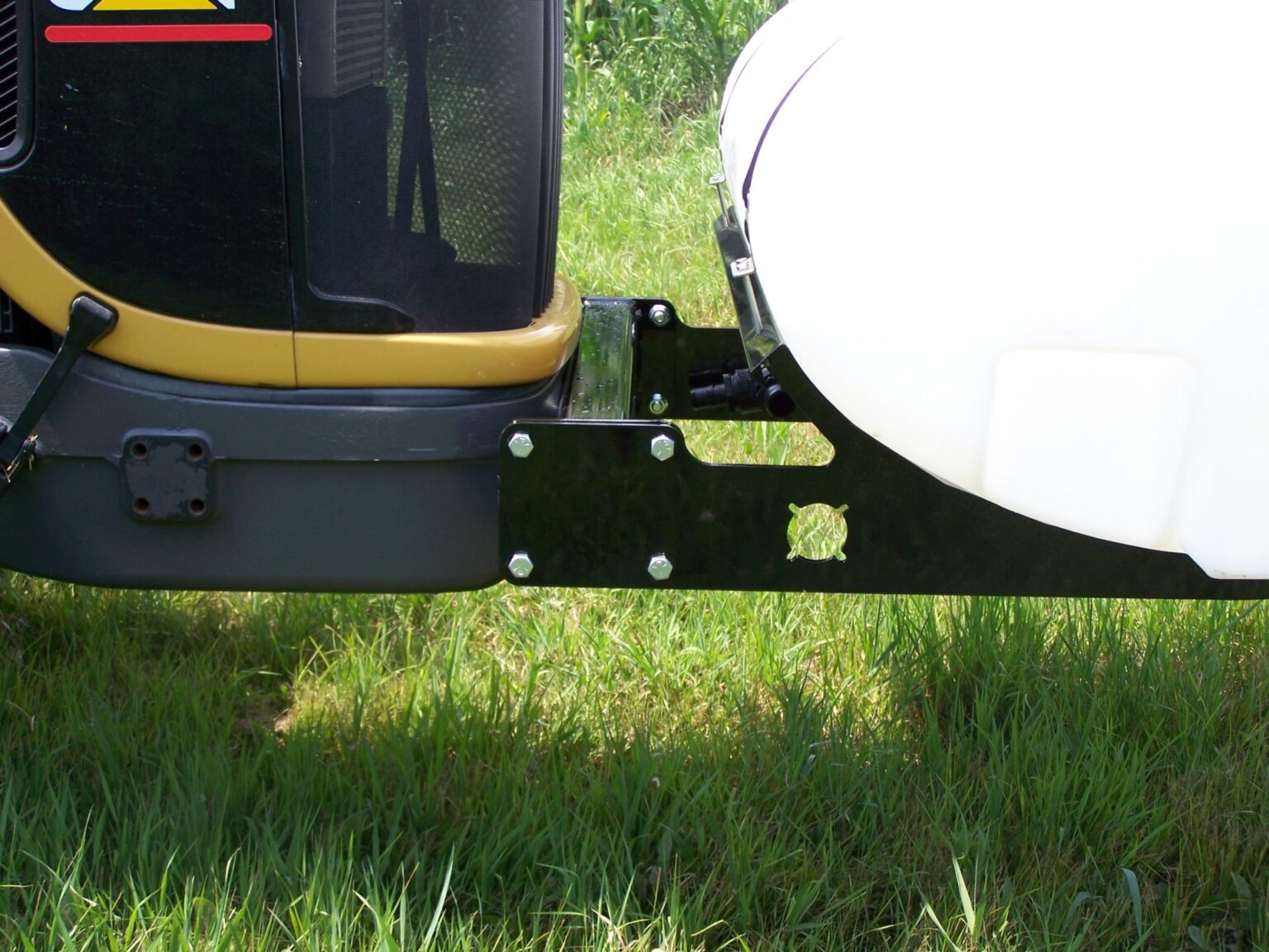 Front Mount Tanks - Fast Ag Solutions