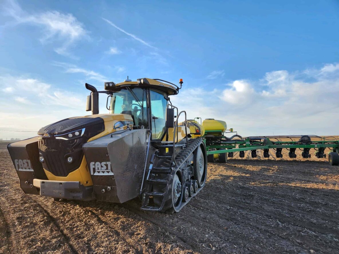 Fendt and Challenger Track Tanks - Fast Ag Solutions